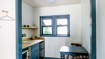 Casa de Campo Standard, 1 cama king-size, não fumadores | Cozinha privada | Uma cafeteira/bule, uma chaleira elétrica