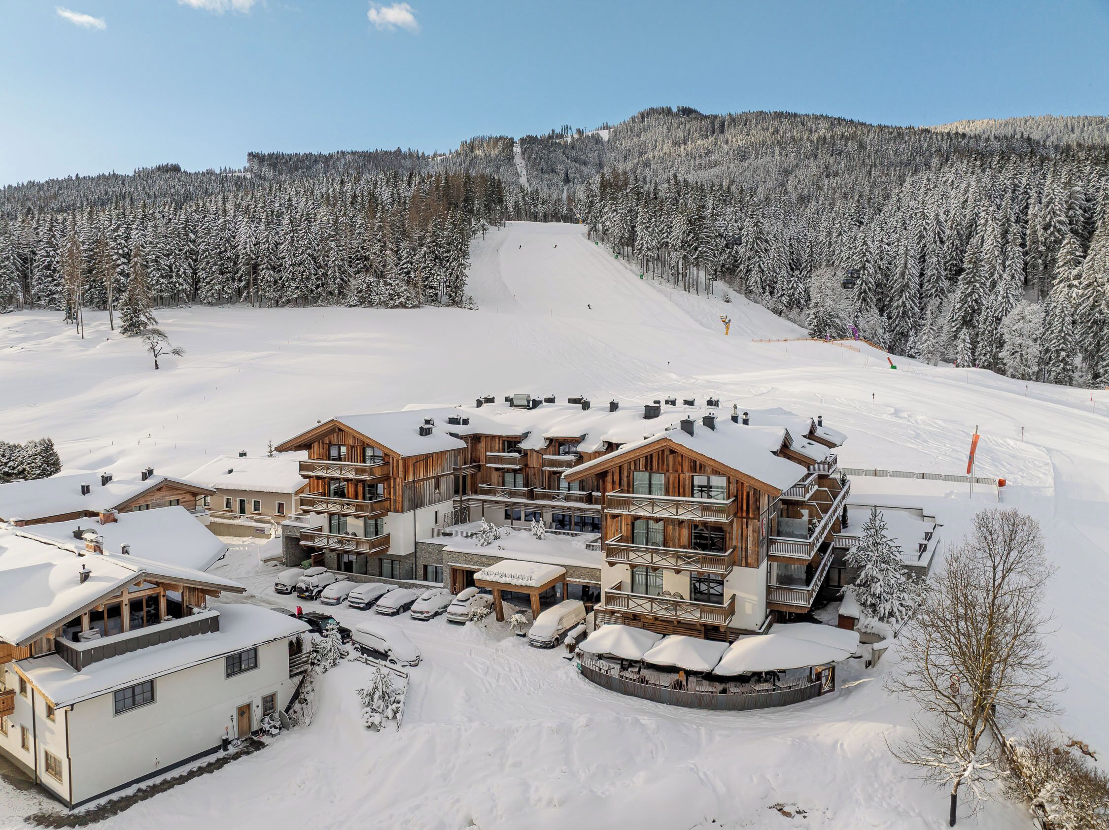 Fachada da propriedade