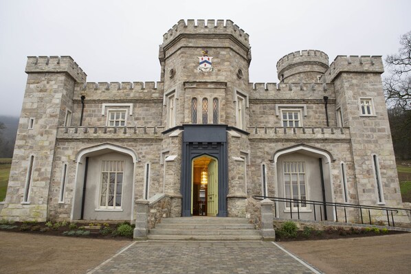 Killeavy Castle Estate, Newry: Info, Photos, Reviews | Book at Hotels.com