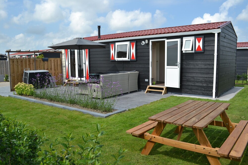 Chalet Irene (67): Ein Gemütliches Chalet Mit Viel Privatsphäre In Strandnähe - Oostkapelle