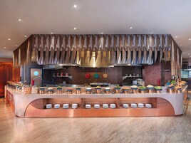 Café da manhã com buffet todos os dias mediante uma taxa