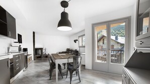Apartamento, 2 quartos (Avet) | Ferro/tábua de engomar, Wi-fi grátis, roupa de cama fornecida 