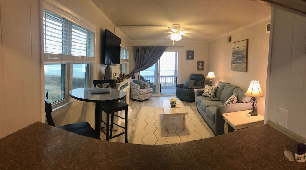 Fantastic Sea Views - North Myrtle Beach, SC