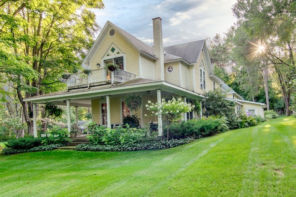 The Park Street Inn - Michigan