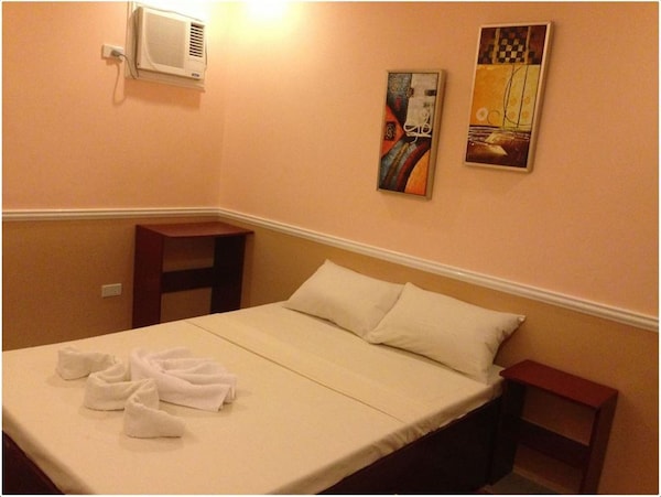 New Village Lodge - Oslob