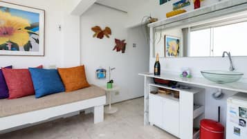Apartamento, não fumadores | Sala de estar | Televisor LED