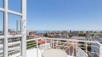 Apartamento Deluxe, 3 quartos | Terraço/pátio interior