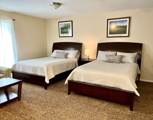 Caddy Shack #2 Golfers Come Back Year After Year! - Pinehurst