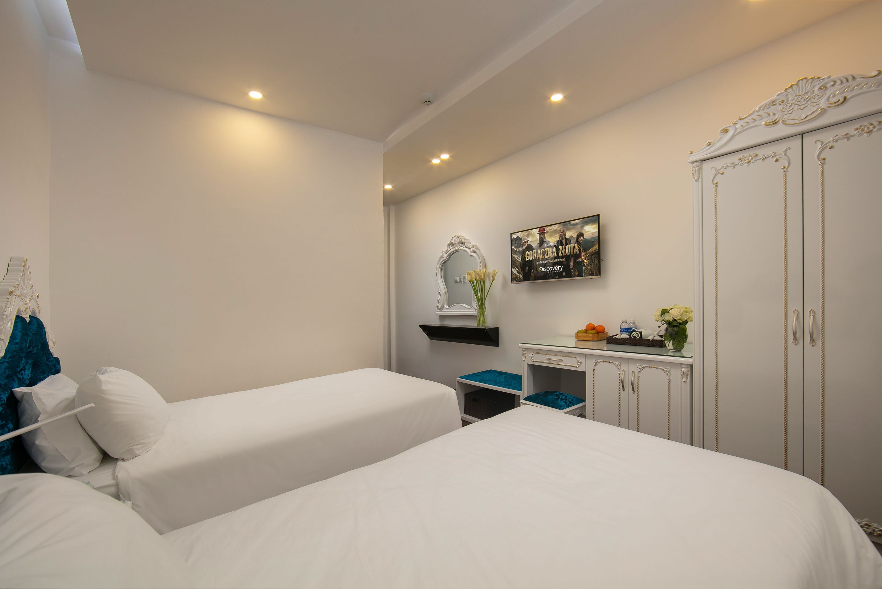 Quarto Twin Superior | Minibar, cofre no quarto, secretária, cortinas/cortinados opacos 