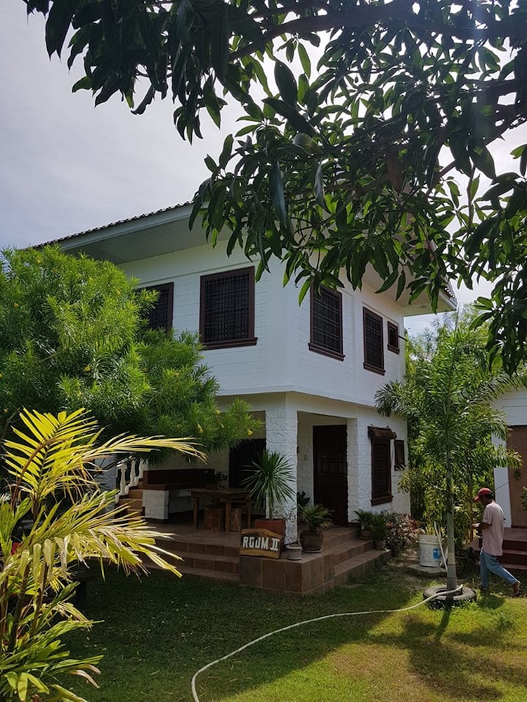 Wonderfarm Villa - Calatagan