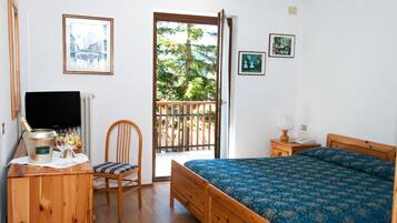 Cofres nos quartos, Wi-Fi de cortesia, roupa de cama