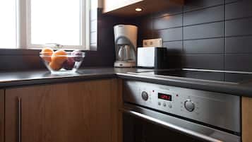 Casa, 3 quartos, banheira de hidromassagem grande | Cozinha privada | Um frigorífico, um micro-ondas, uma placa de cozinha