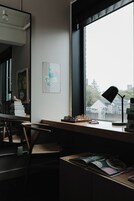 Suite-Estúdio Design, 1 cama king-size | Lençóis de algodão egípcio, roupa de alta qualidade, edredões de penas 