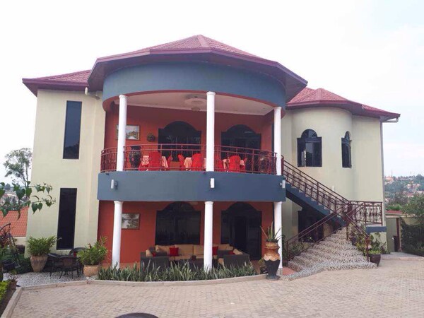 Klala Suites - Kigali