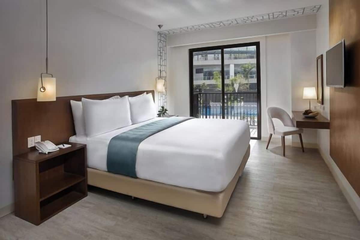 Cofre no quarto, secretária, Wi-fi grátis, roupa de cama fornecida 
