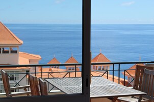 Penthouse, 4 quartos, varanda, vista para o oceano | Vista para a água