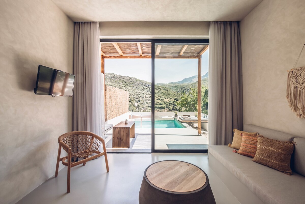 Monastery Estate Mountain Retreat Reviews, Deals & Photos 2026 - Expedia
