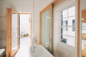 Suite, terraço | Casa de banho | Toalhas fornecidas 