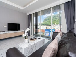 Studio Room | Vista para a rua