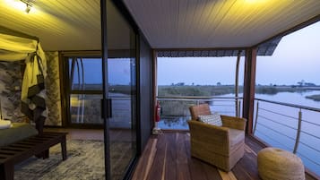 Quarto casal exclusivo, 1 cama de casal, para não fumantes | Vista para a água