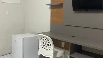 Quarto Triplo Básico | Wi-fi grátis, roupa de cama fornecida