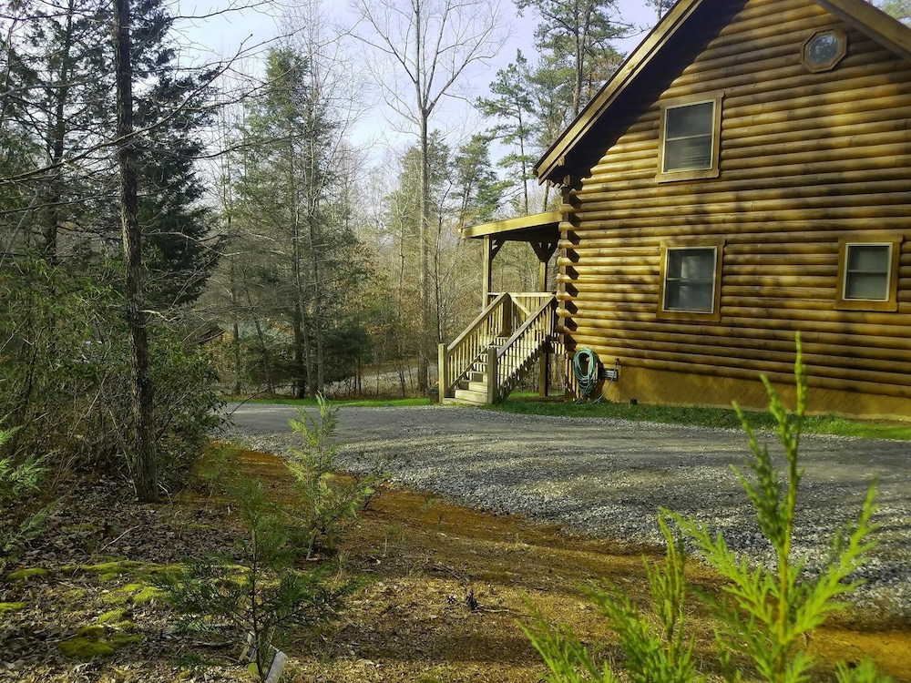 Private Log Cabin.lake/beach/river/mountains/hot Tub Open!/free Nite W/3-pet - Chimney Rock, NC