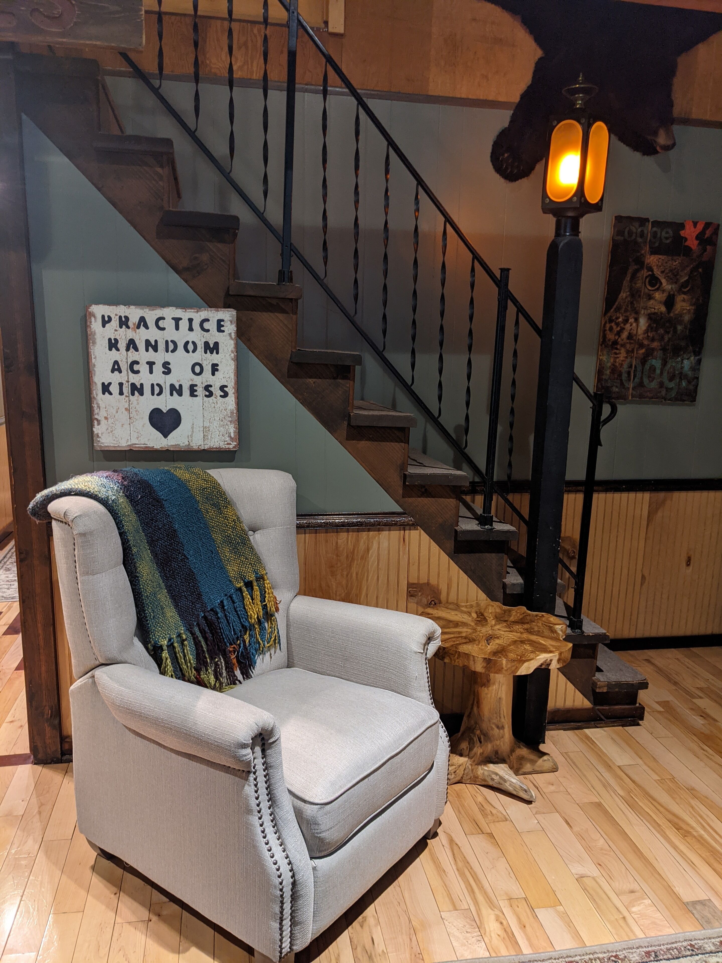 Cozy Getaway Nestled On A Hillside In The Heart Of Hocking Hills! - Hocking Hills State Park, OH