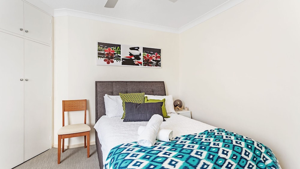 Karinya At Little Beach - Upstairs Half House - Walk To Little Beach - Nelson Bay