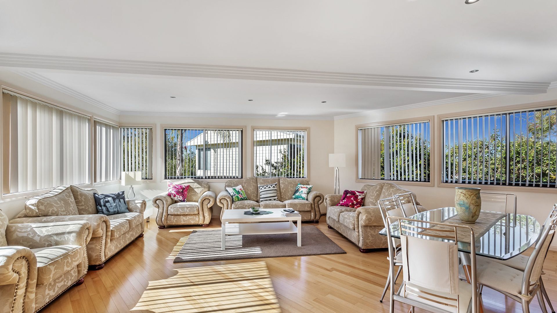 Karinya At Little Beach - Upstairs Half House - Walk To Little Beach - Nelson Bay