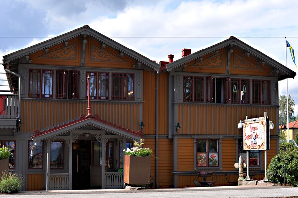 Nymans Bed & Breakfast - Karlsborg