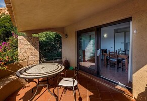 Vila, 2 quartos | Terraço/pátio