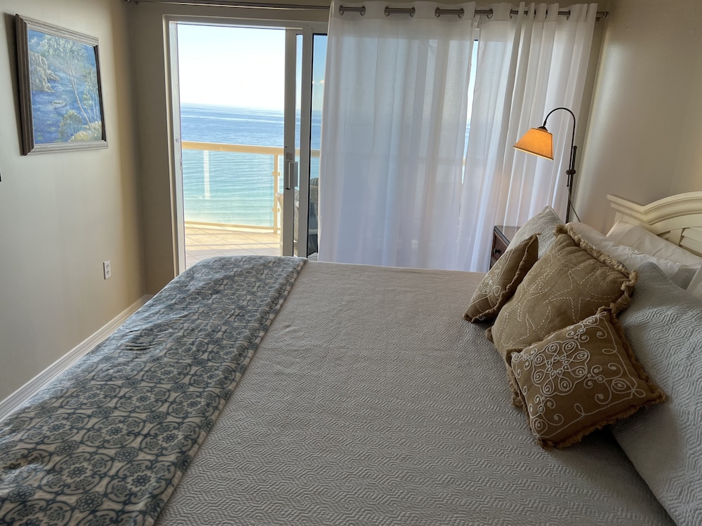 5 Estrellas ⭐️ Gulf Front Noveno Piso ‘Cambios En La Altitud’ Gulf Front Condo 2/2 - Pensacola Beach, FL