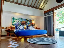 One-Bedroom Family Villa with Private Pool | Frigobar, cofres nos quartos, escrivaninha, quartos à prova de som