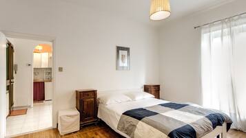 Apartamento, 1 quarto, terraço | 1 quarto, ferros/tábuas de passar roupa, Wi-Fi de cortesia