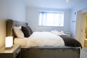 Casa, várias camas, não fumadores | 2 quartos, roupa de cama fornecida 
