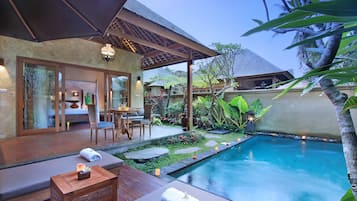 Villa With Private Pool | Piscina | Piscina exterior