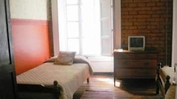 Individualmente decorados, Wi-Fi de cortesia, roupa de cama