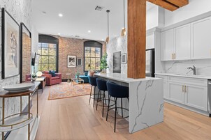 Apartamento Deluxe | Comodidade do quarto