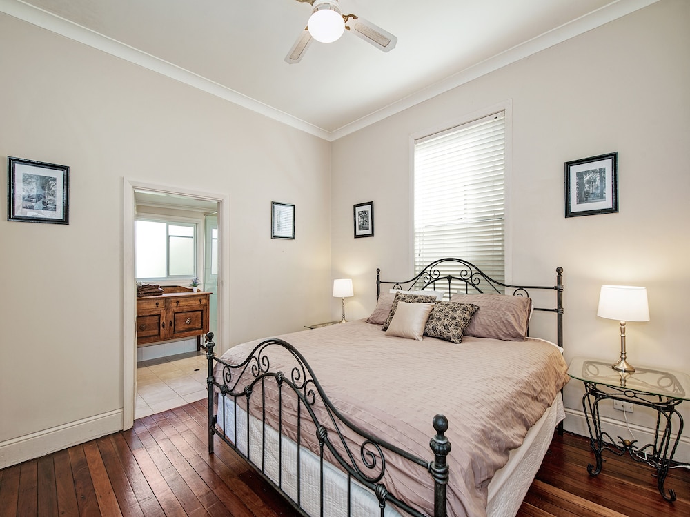 Stallard Cottage - Lovely Family/group Accom - Merewether