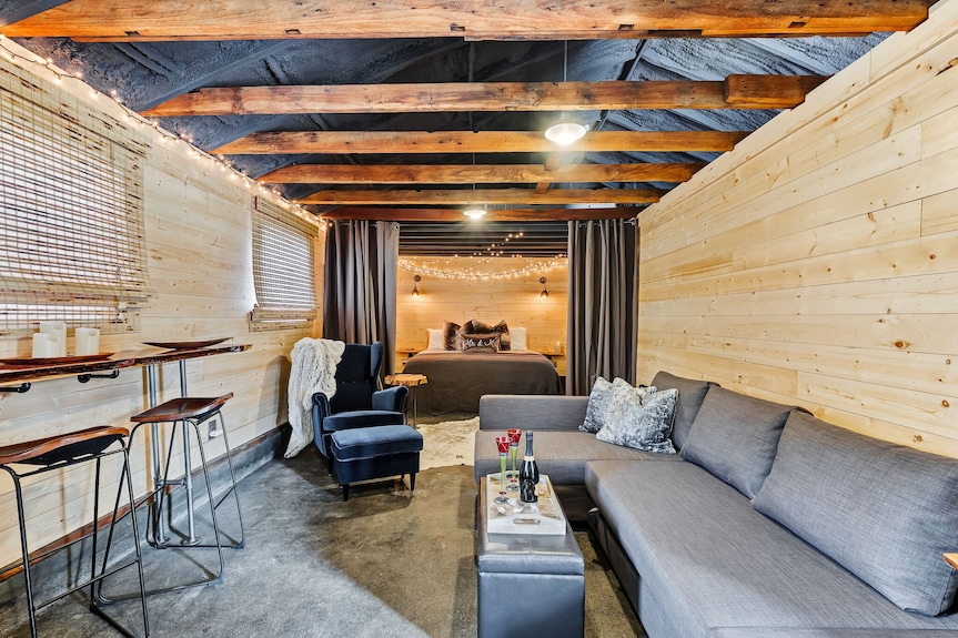 The Shed For Couples Only!-hermann - Hermann, MO