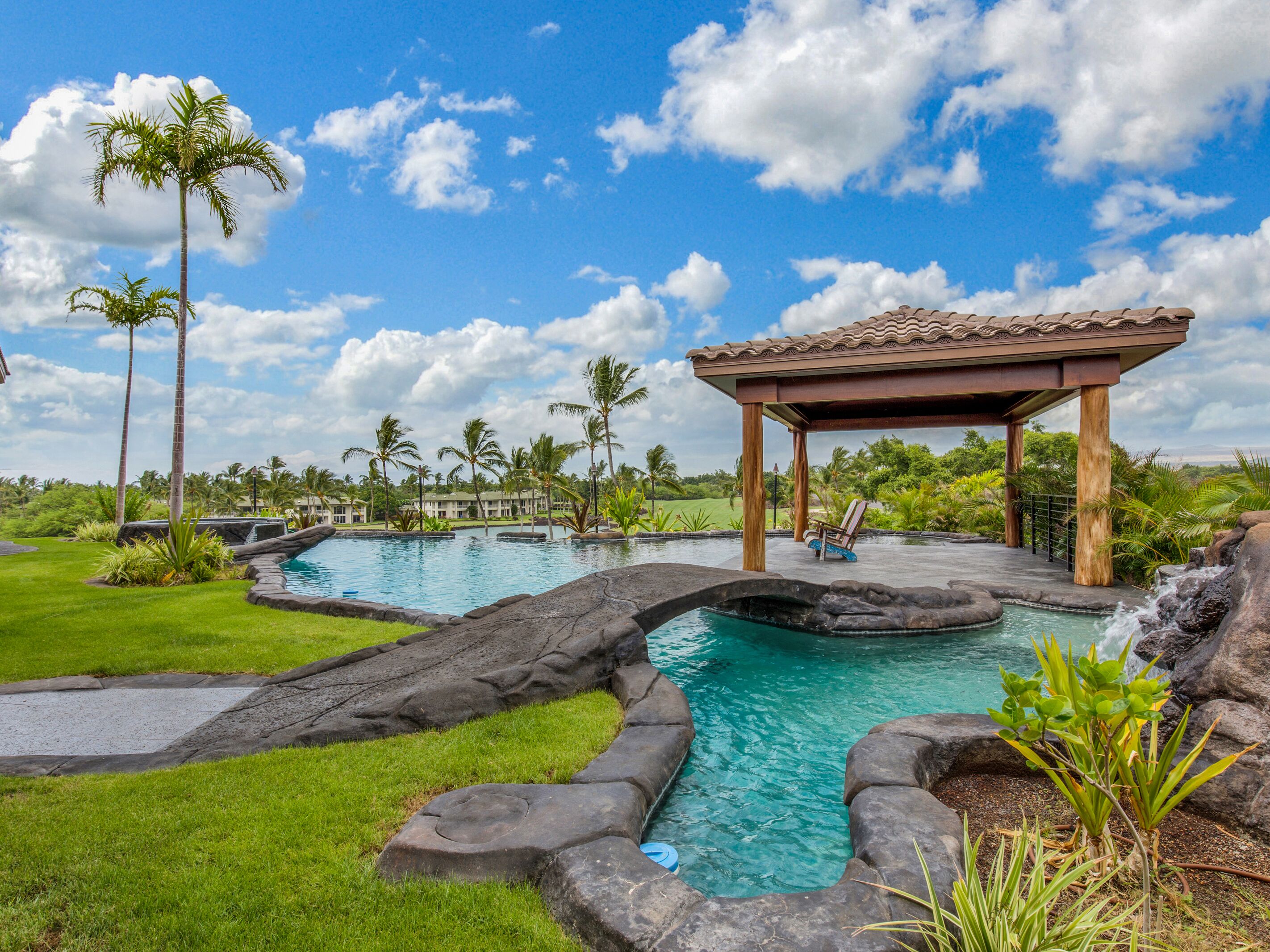 Blue Lagoon - 7 bdr estate with large heated lagoon pool/spa - Mauna ...
