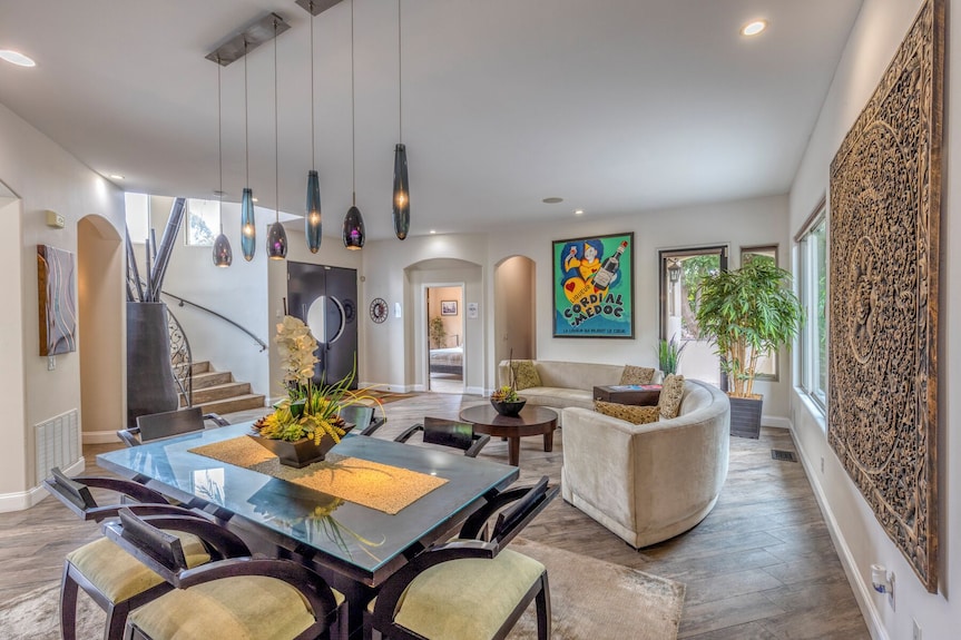 Luxurious 4200 Sq Ft 6 Bedroom Mediterannean Villa - Coronado, CA