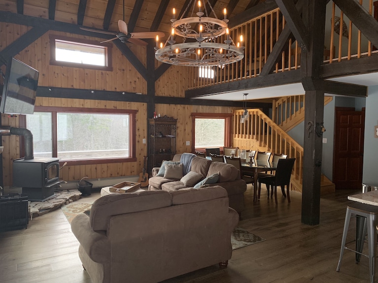 Newly Renovated Rustic Style Home W/luxury Bathrooms & Mountain Views, Sereni - Vermont