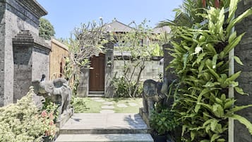 Fachada da propriedade