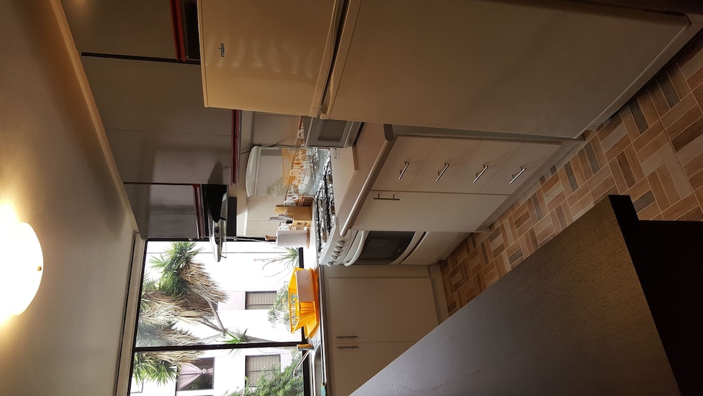 Apartamento De Lujo En El Medio Del Mundo, Quito-ecuador - Quito