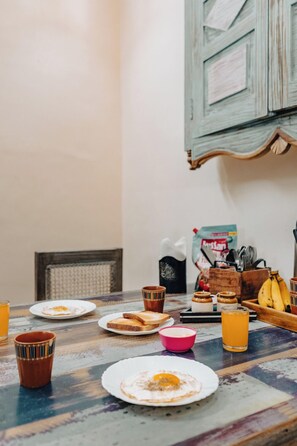 Pequeno-almoço continental diário incluído