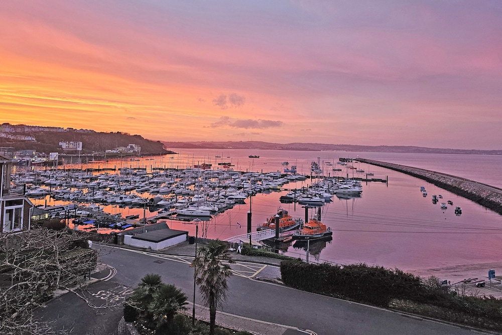 Devoncoast Seaview Apartments - Brixham