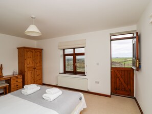 Casa de Campo | 2 quartos, com decoração personalizada, com mobília individualizada 