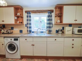 Casa de campo | Cozinha privada | Cooktop, lava-louças, cadeirão de bebê