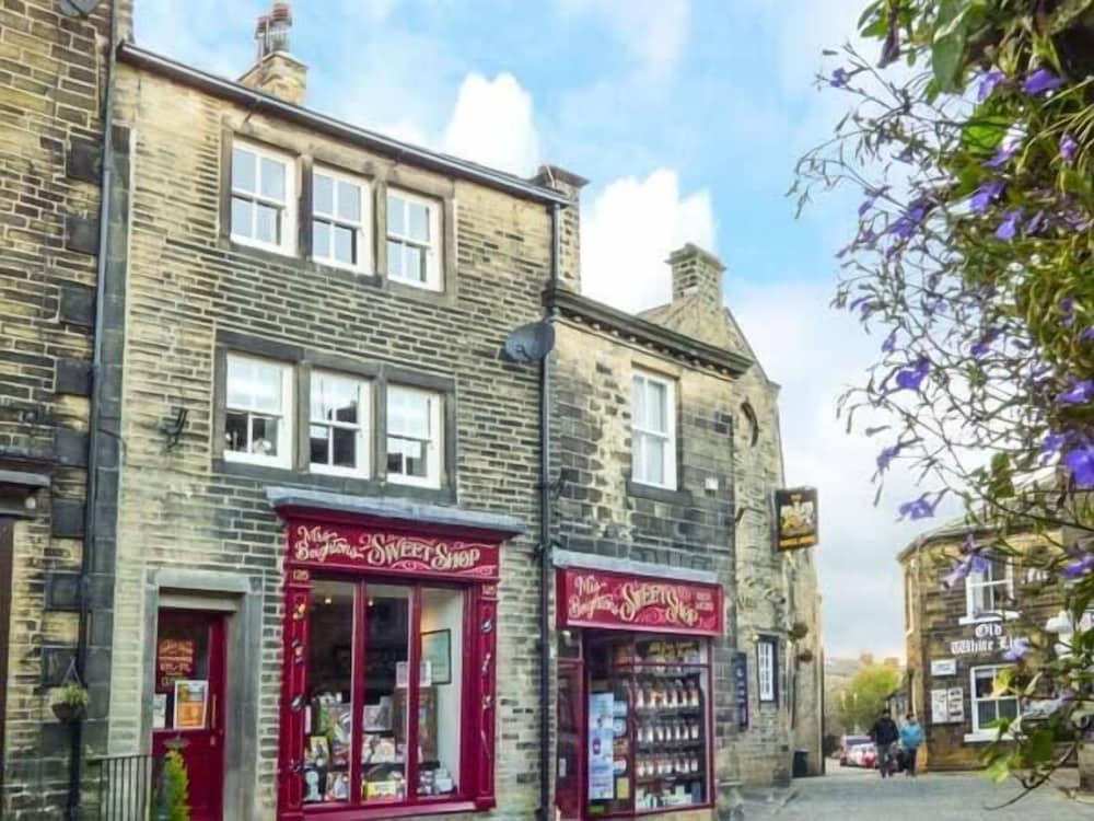 Clock View - Haworth